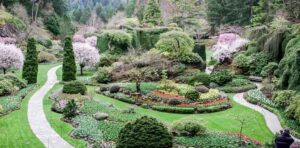 When Is The Best Time To Visit Butchart Gardens?